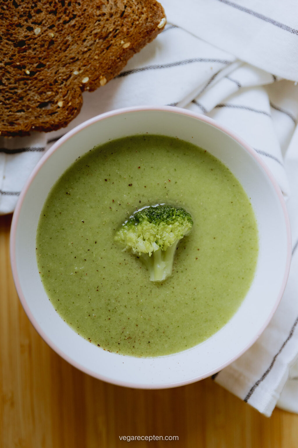 Broccolisoep recept - Vega Recepten